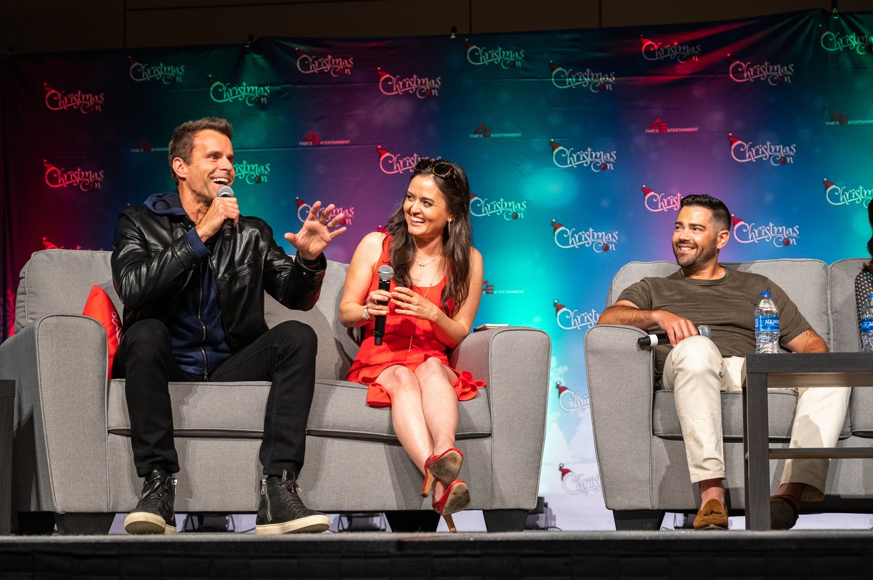 Tyler Hynes, Kristoffer Polaha & More Hallmark Channel Stars Gather For ...