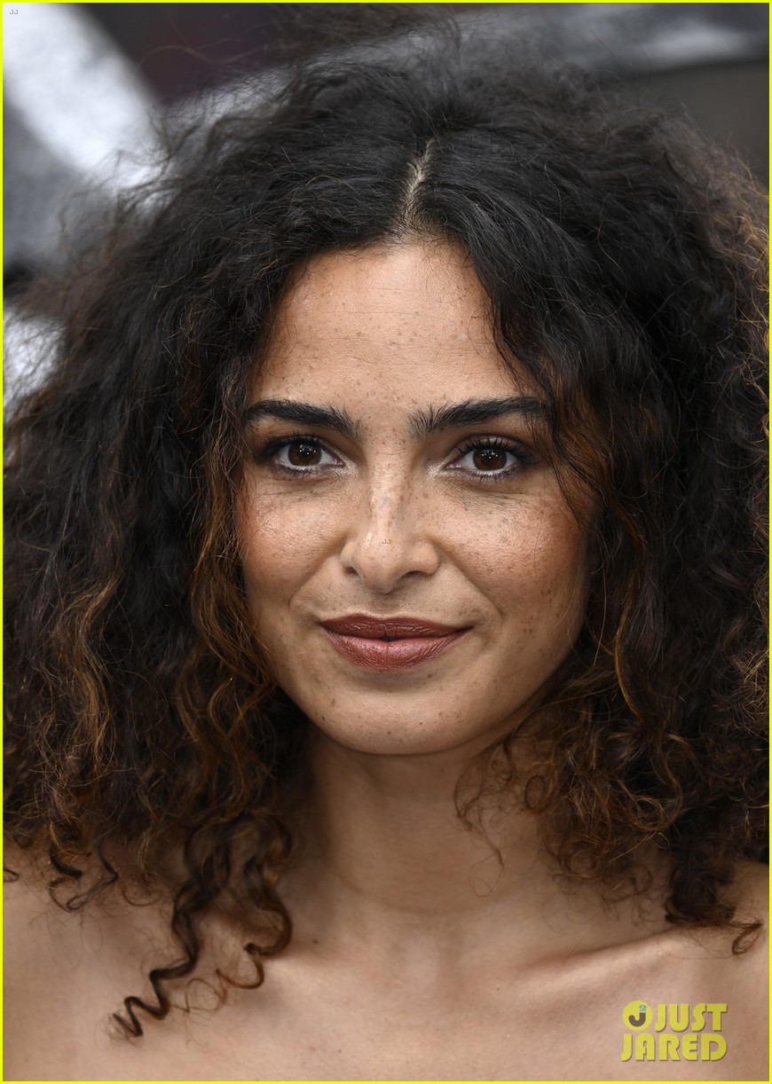 Henry Cavill & Girlfriend Natalie Viscuso Make A Striking Couple at ...