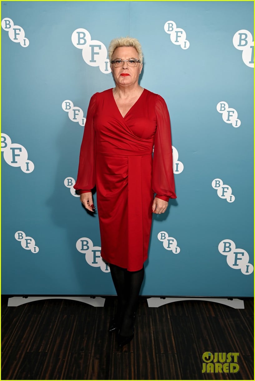 Suzy Izzard Shares Preferred Name & Pronouns, But Doesn't Mind Being ...