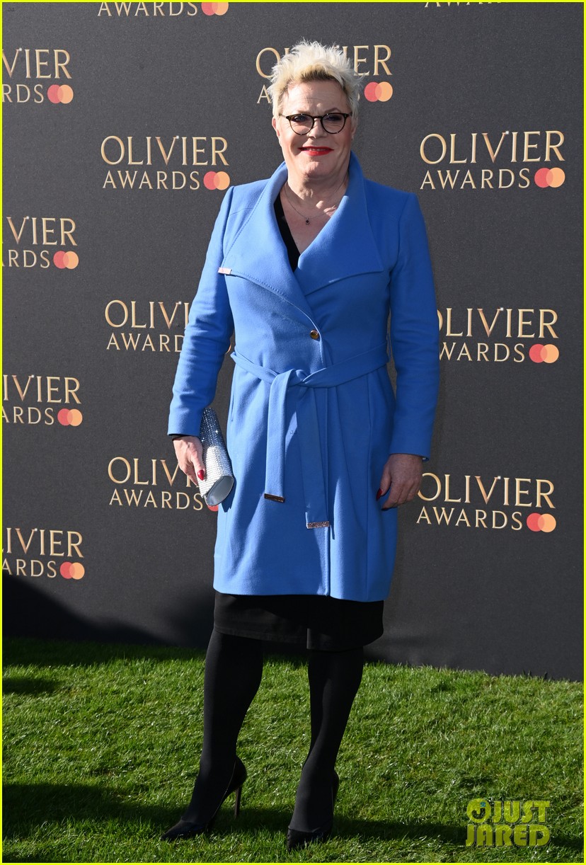 Suzy Izzard Shares Preferred Name & Pronouns, But Doesn't Mind Being ...