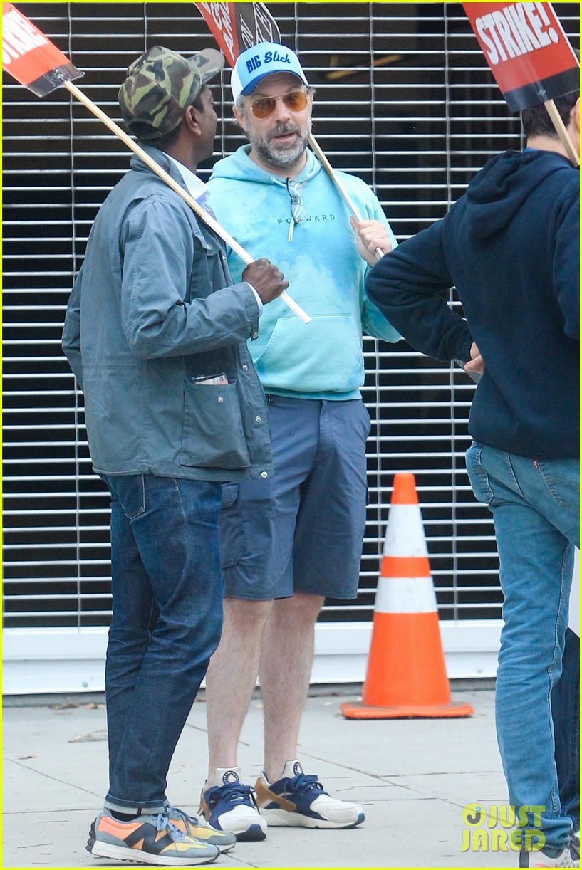 Jason Sudeikis Joins Writer's Strike Picket Line Just Days After 'Ted ...
