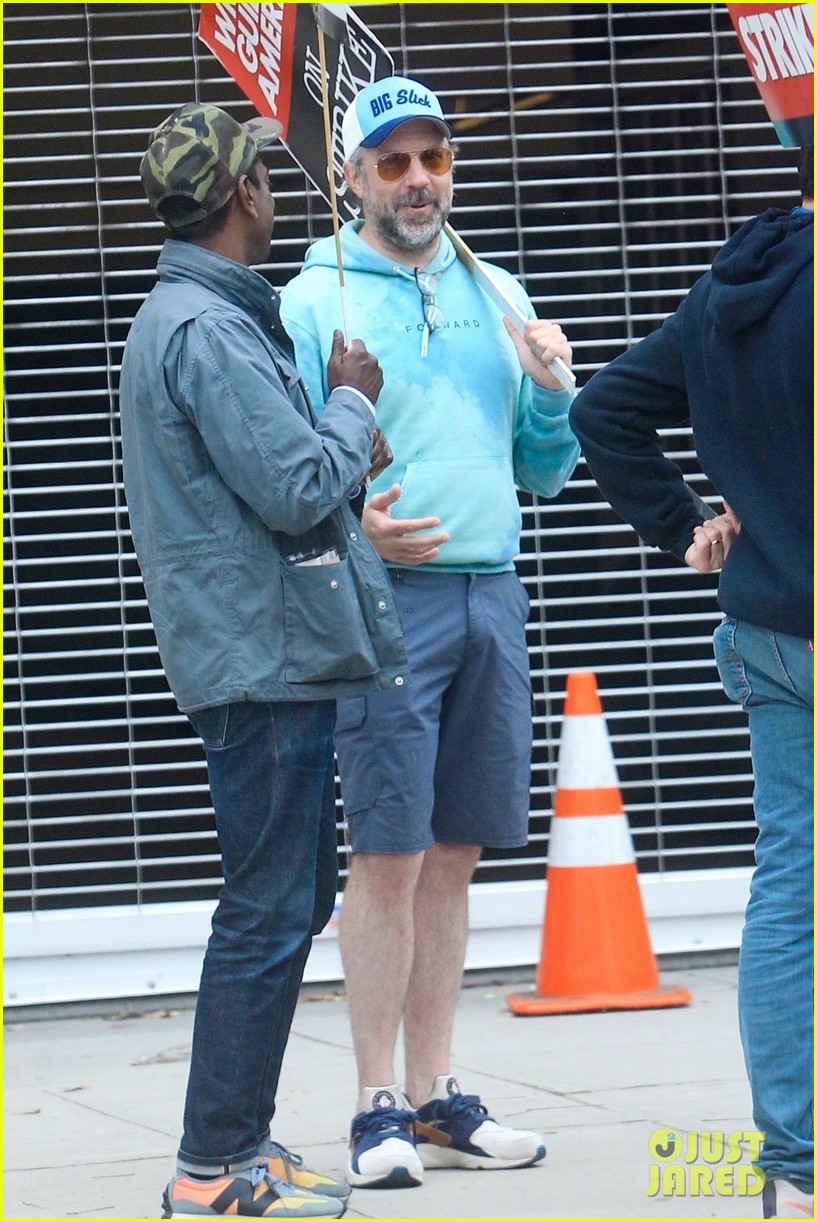 Jason Sudeikis Joins Writer's Strike Picket Line Just Days After 'Ted ...