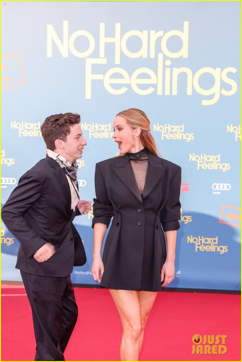 Jennifer Lawrence Wears an Optical Illusion Dress While Promoting 'No ...