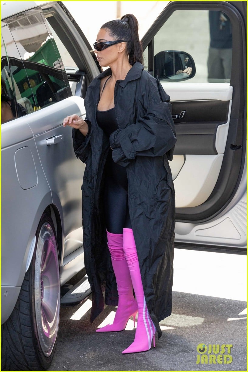 Kim, Khloe and Kourtney Kardashians are Barbie Girls in Hot Pink Looks ...