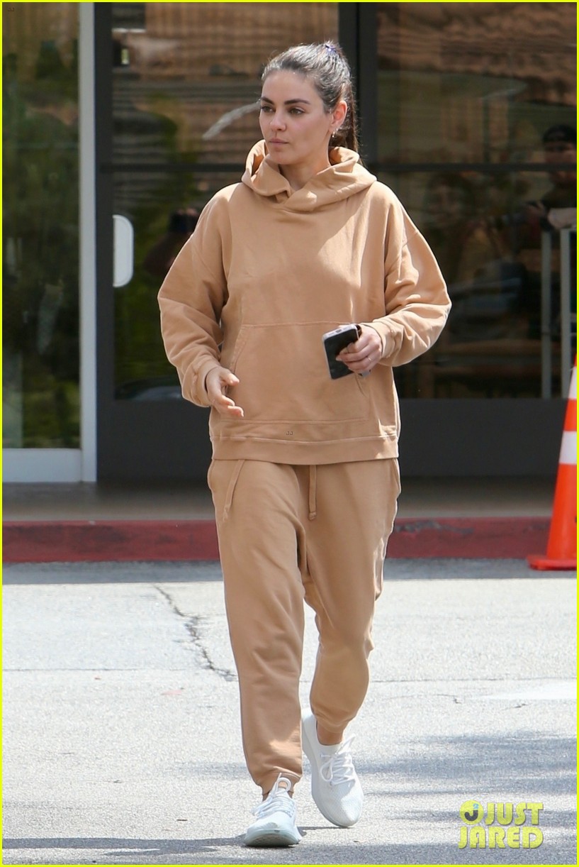 Photo: mila kunis lance bass lunch 01 | Photo 4940742 | Just Jared ...