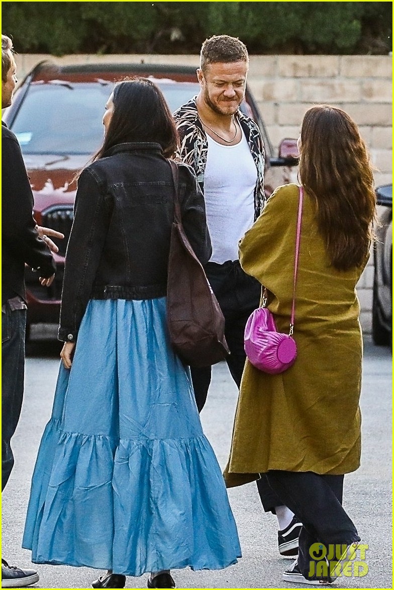 Minka Kelly & Dan Reynolds Join Friends for a Mid-Week Double Date ...