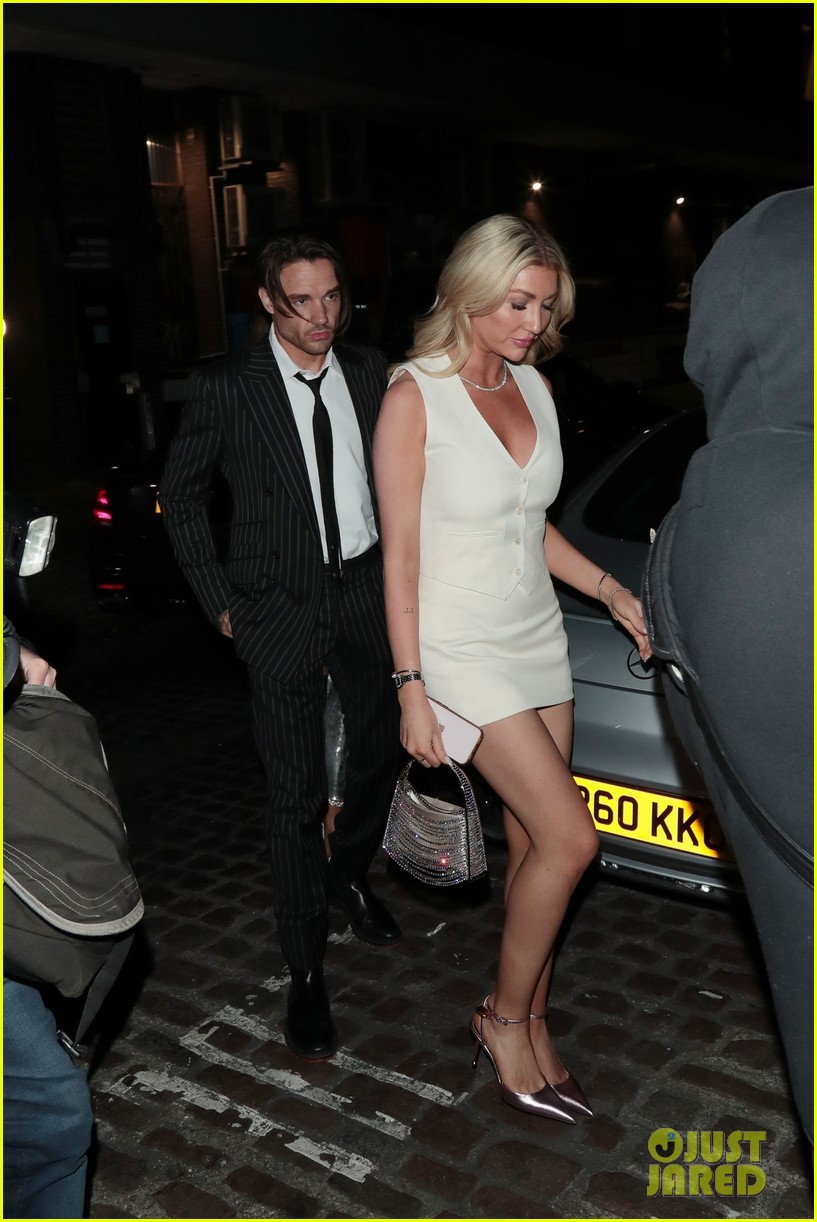 Liam Payne & Kate Cassidy Keep Close in London Following Split Reports ...