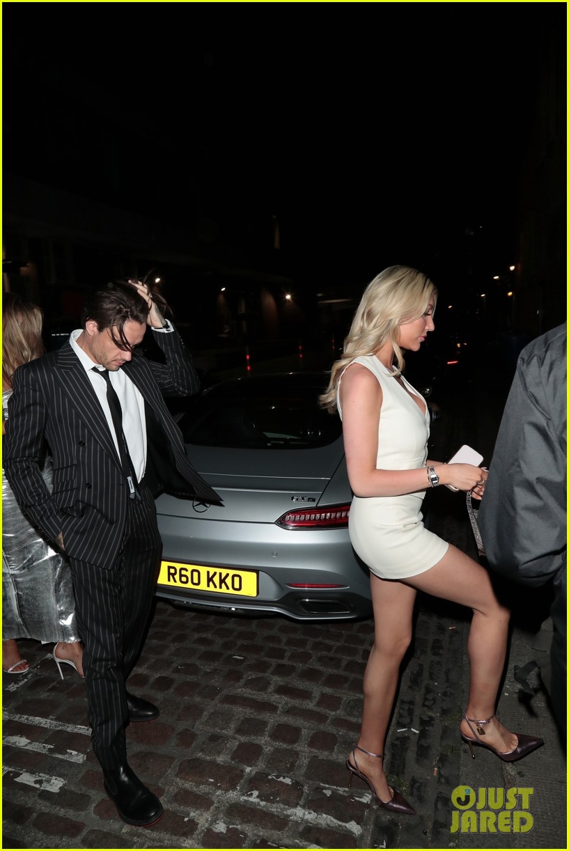 Liam Payne & Kate Cassidy Keep Close in London Following Split Reports ...