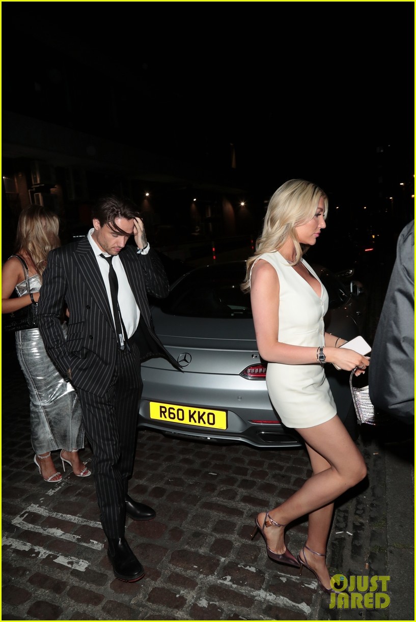 Liam Payne & Kate Cassidy Keep Close in London Following Split Reports ...