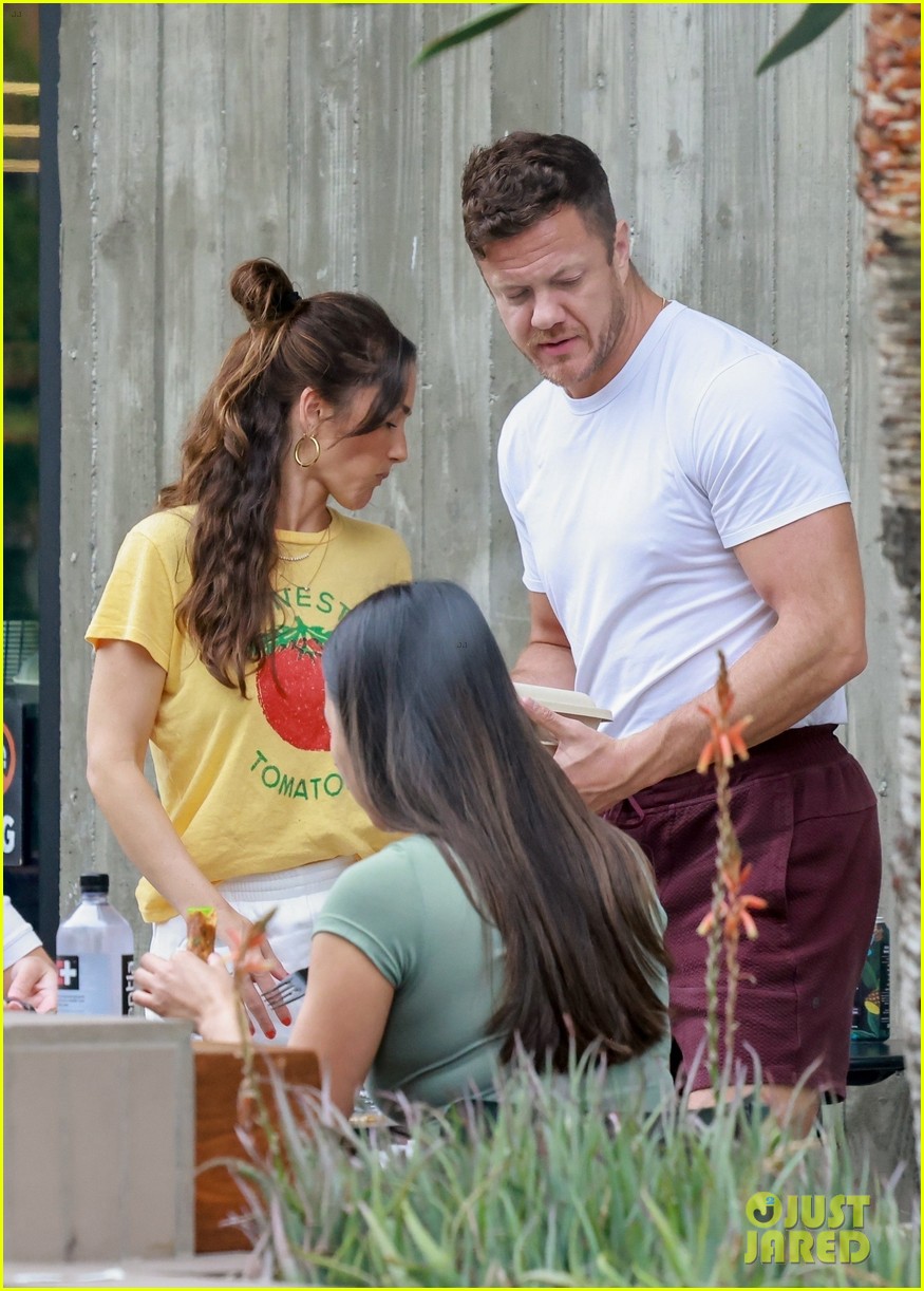 Photo: dan reynolds minka kelly sunday outing 15 | Photo 4944047 | Just ...