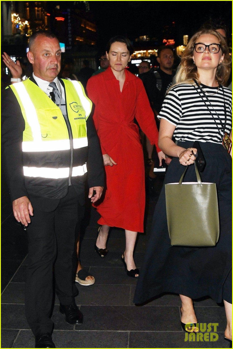 Daisy Ridley Makes Rare Appearance with Husband Tom Bateman, Supports ...
