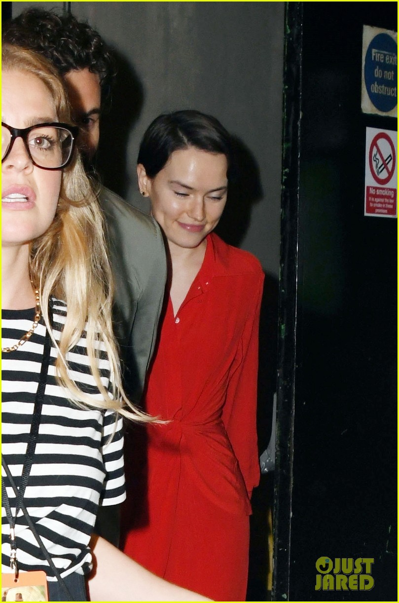 Daisy Ridley Makes Rare Appearance with Husband Tom Bateman, Supports ...