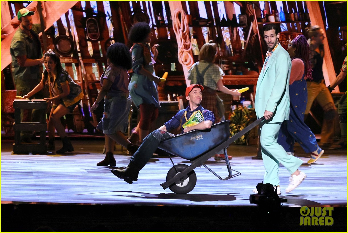 Tony Winner Alex Newell Performs With Cast of 'Shucked,' the Corn ...