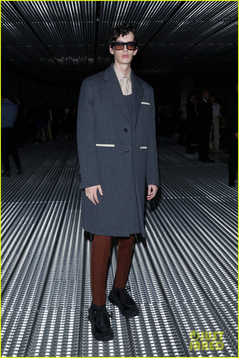 Photo Taylor Zakhar Perez Shirtless Prada Show More Stars 13 Photo