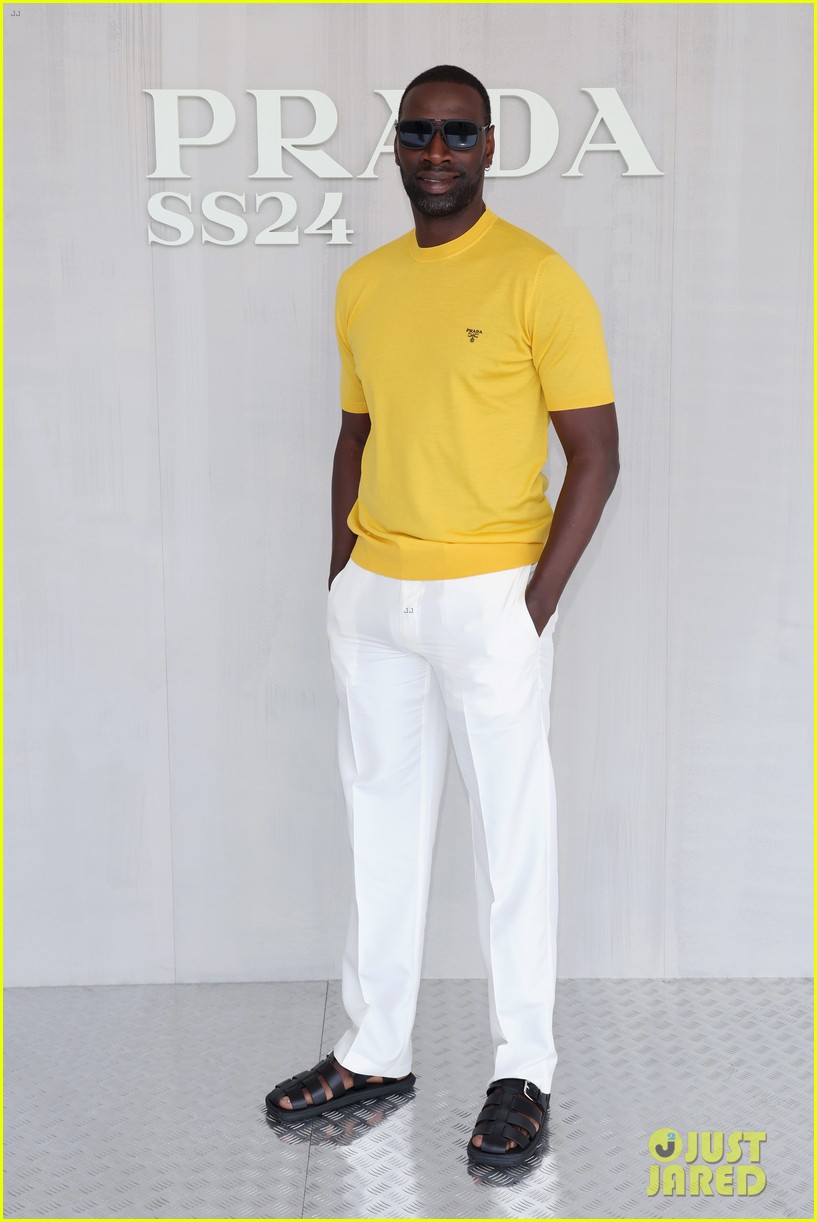 'Red, White & Royal Blue' Star Taylor Zakhar Perez Arrives Shirtless ...