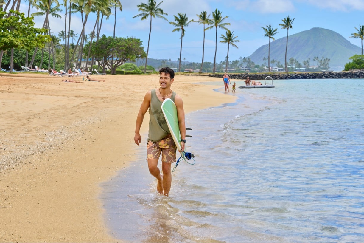 Taylor Cole & Kanoa Goo Kick Off Hallmark Channel's Summer Nights ...