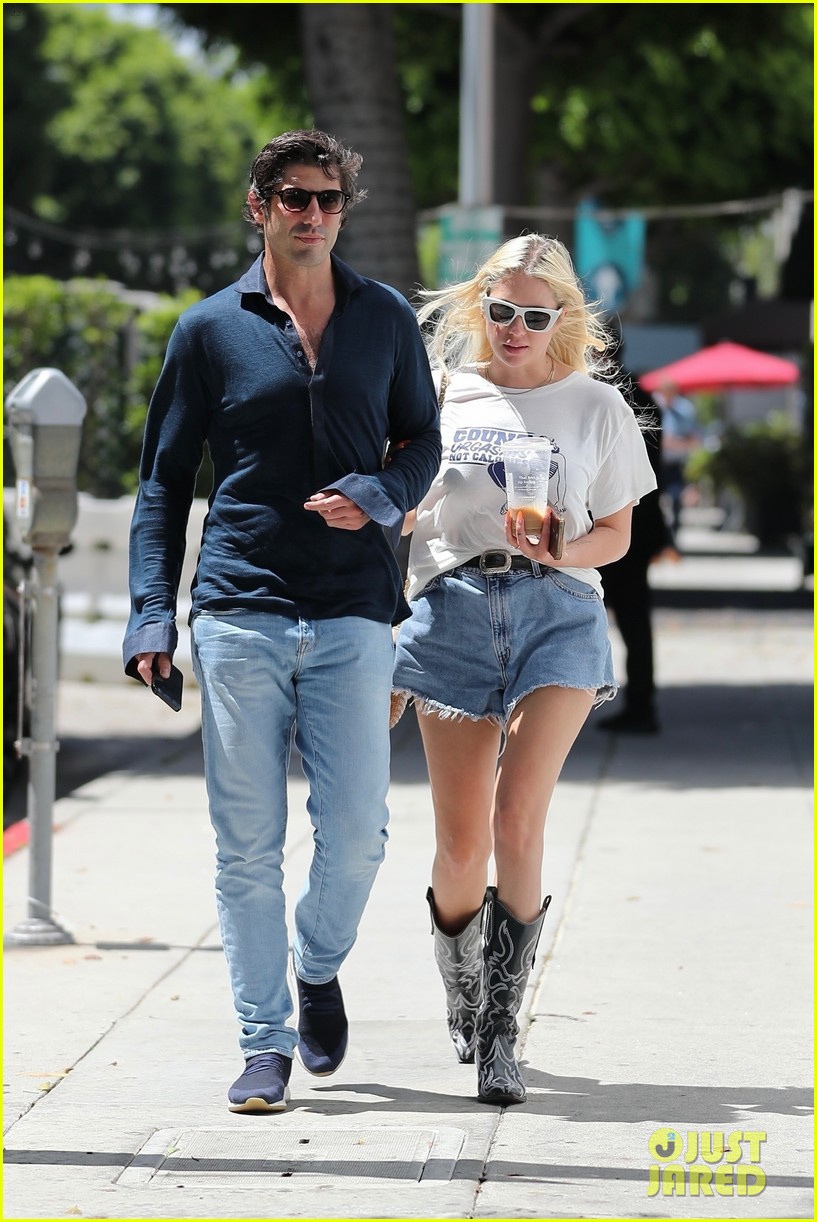 Ashley Benson & Fiancé Brandon Davis Keep Close on Lunch Date in Beverly Hills: Photo 4957968 ...