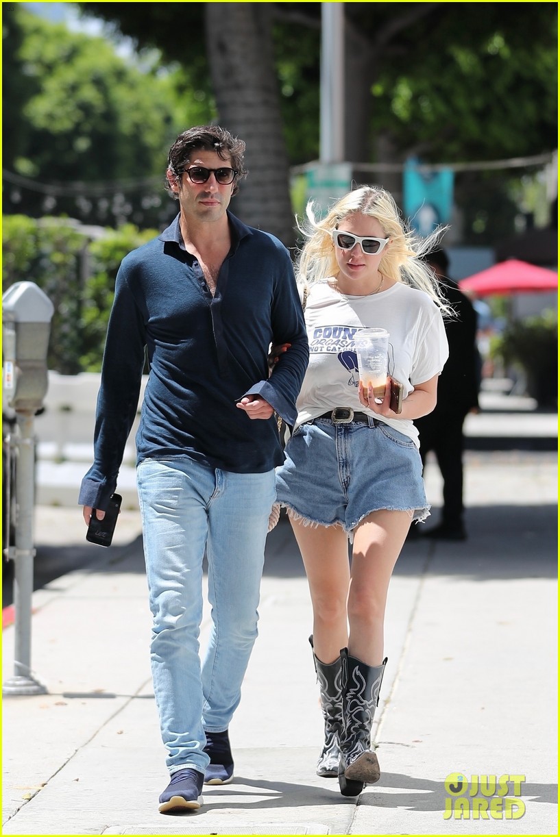 Ashley Benson & Fiancé Brandon Davis Keep Close on Lunch Date in ...