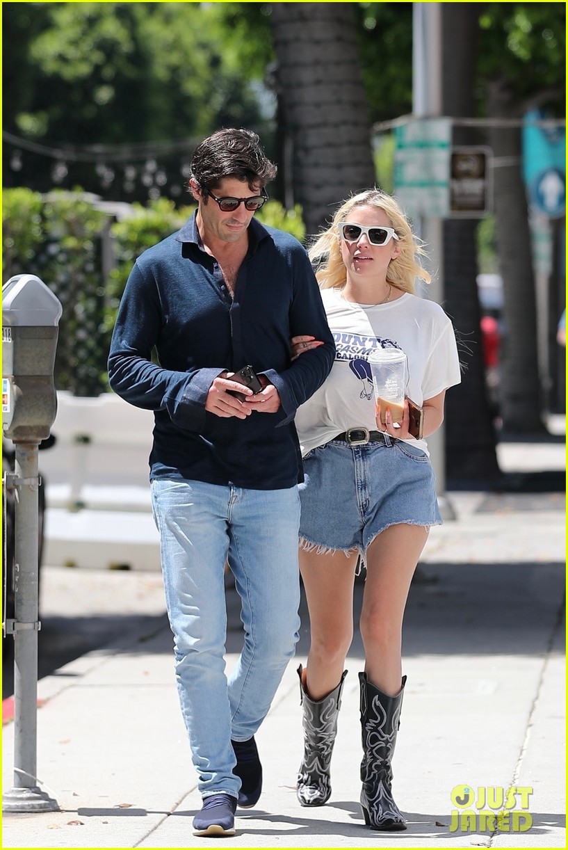 Ashley Benson & Fiancé Brandon Davis Keep Close on Lunch Date in ...