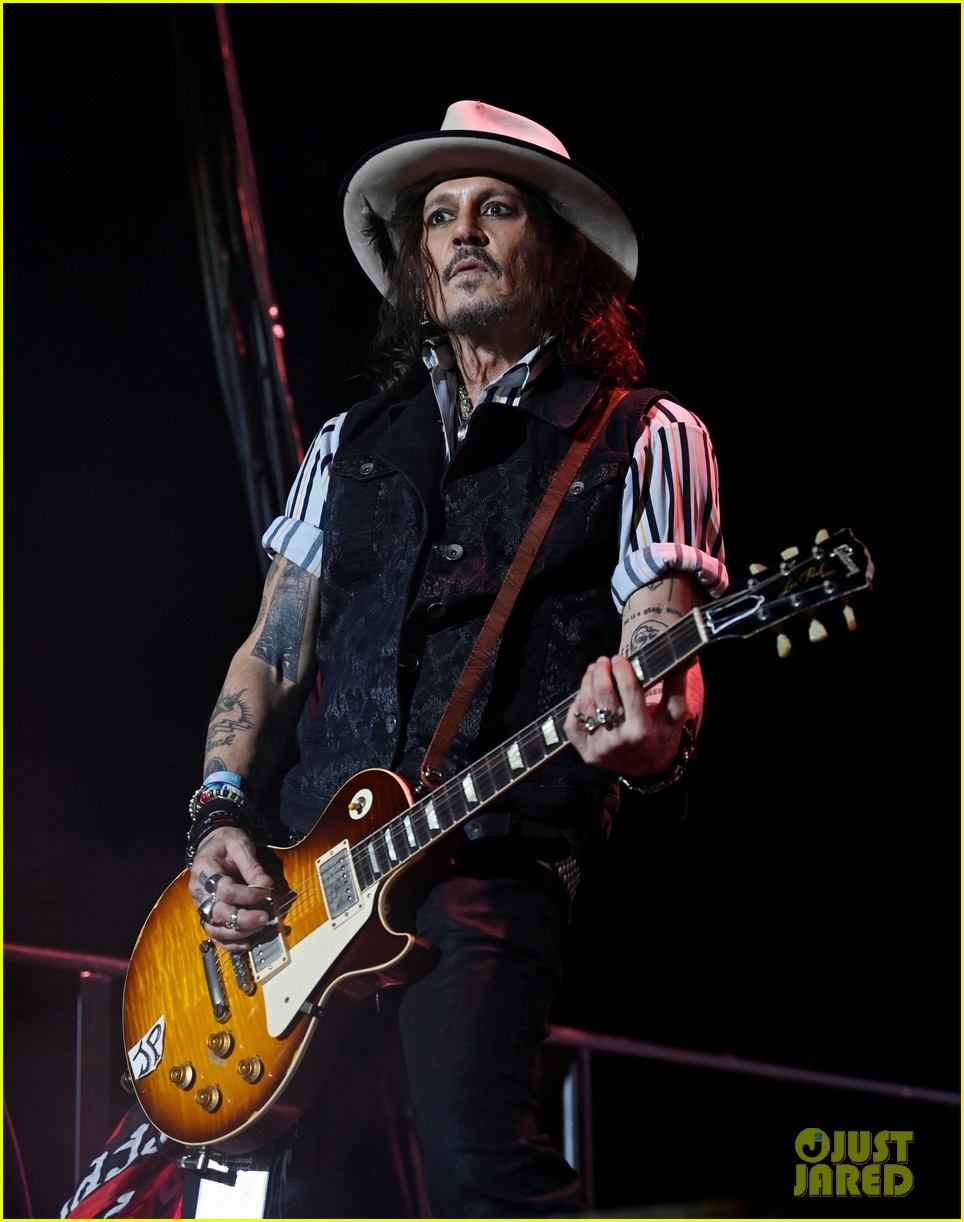Photo: johnny depp hollywood vampires concert 025 | Photo 4953943 ...