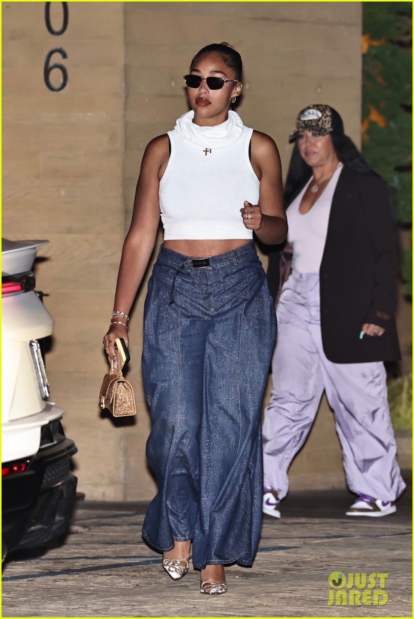 Jordyn Woods & Boyfriend Karl-Anthony Towns Coordinate in Denim After ...