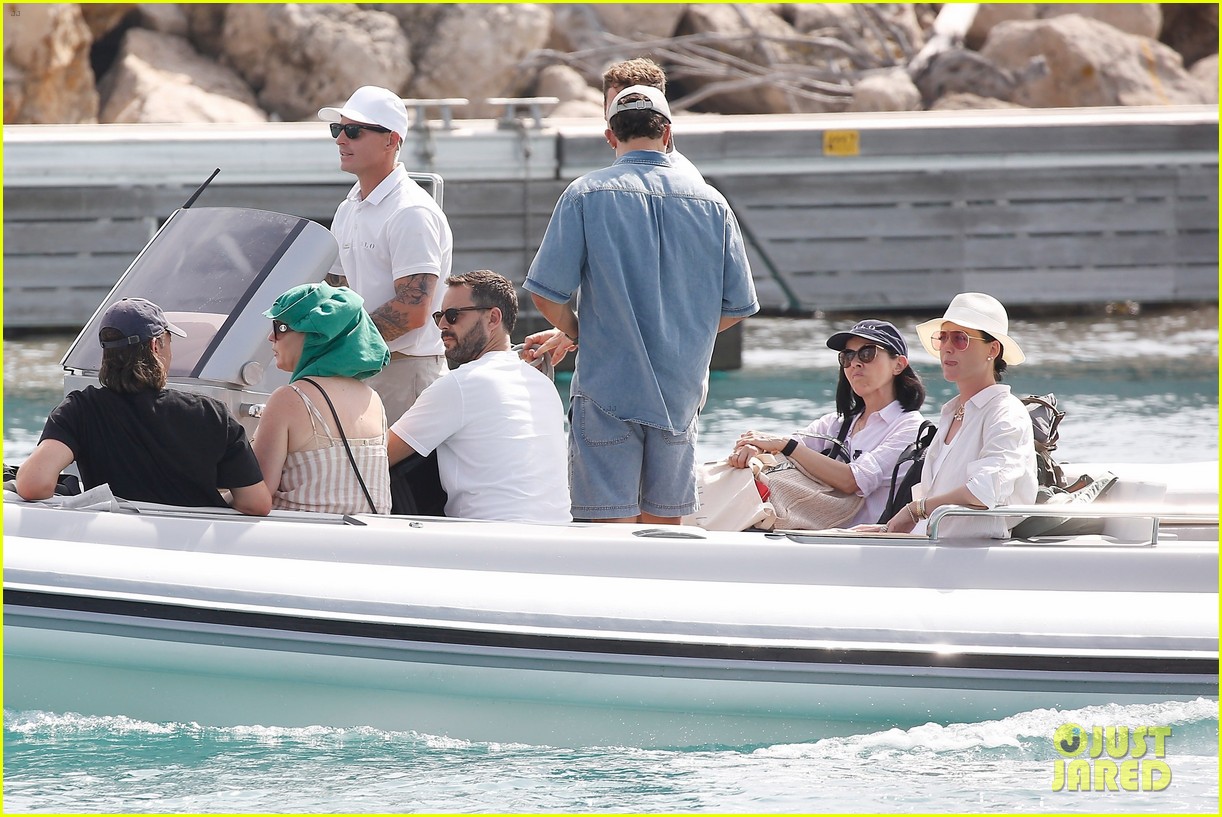 Katy Perry & Orlando Bloom Go for Boat Ride While Vacationing in South ...