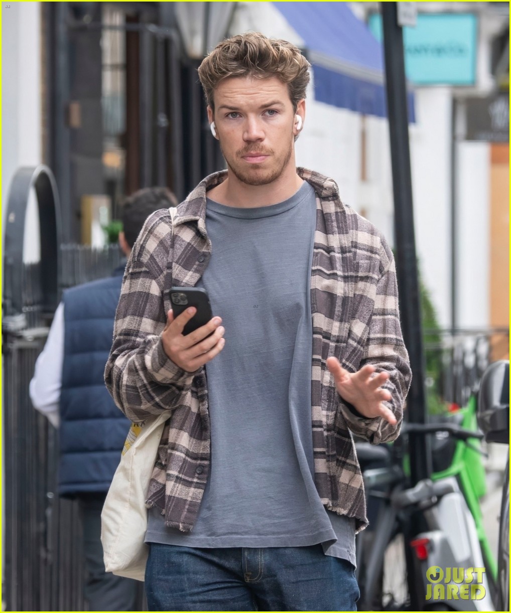 Photo: will poulter out in london 03 | Photo 4957806 | Just Jared ...