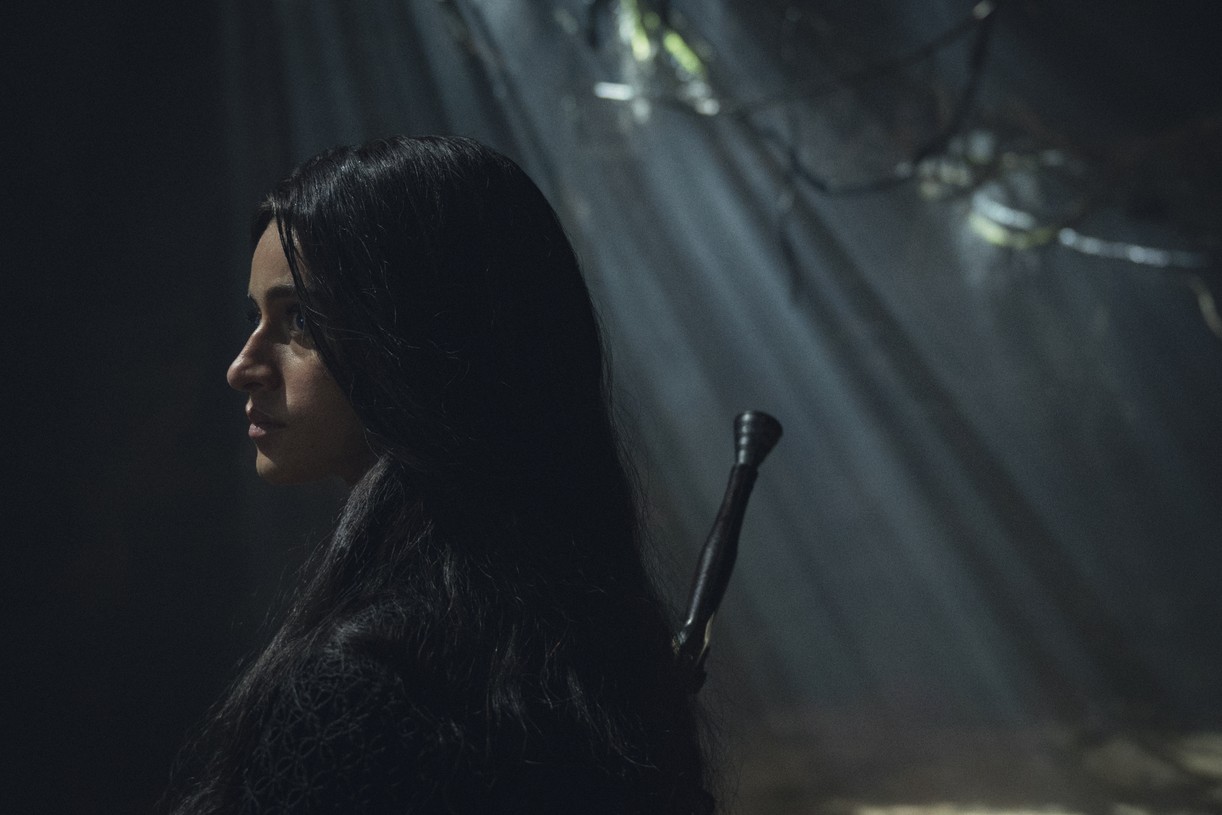 Anya Chalotra's Casting as Yennefer on 'The Witcher' Was Meant To Defy ...
