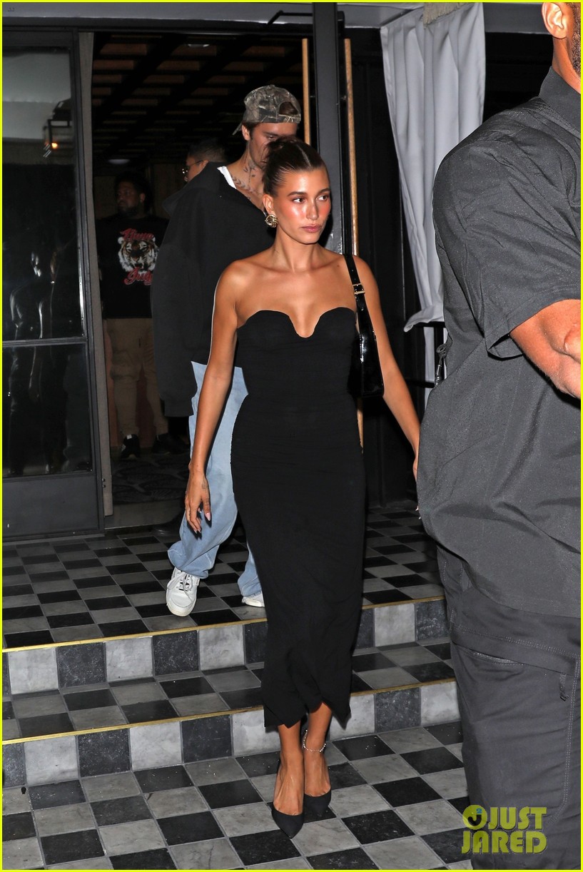 Justin & Hailey Bieber Enjoy a Night Out With Friends in West Hollywood ...