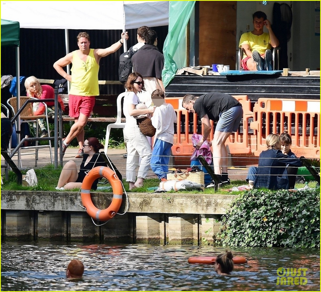 Claire Foy's New Boyfriend Charlie Cunningham Goes Shirtless During ...