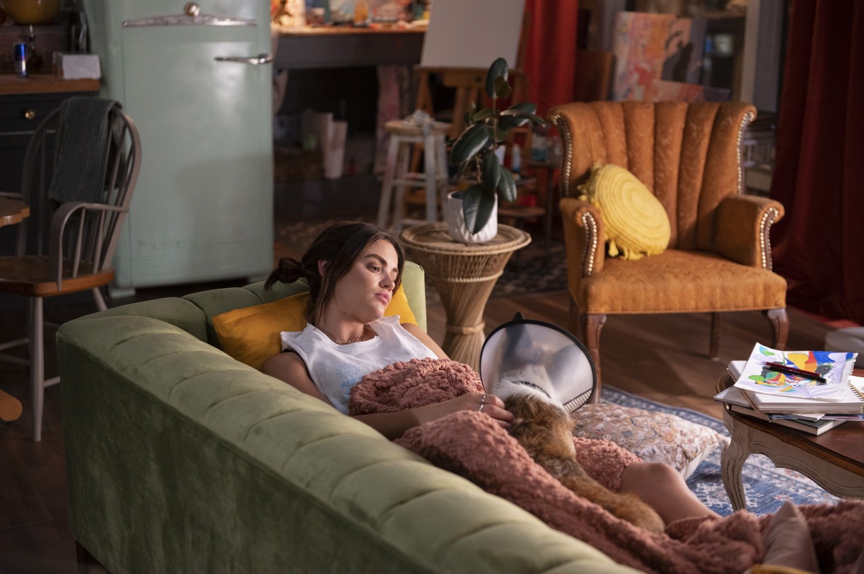 Pup Channing Tatum Takes Center Stage in Lucy Hale & Grant Gustin's ‘Puppy Love’ Movie : Photo ...