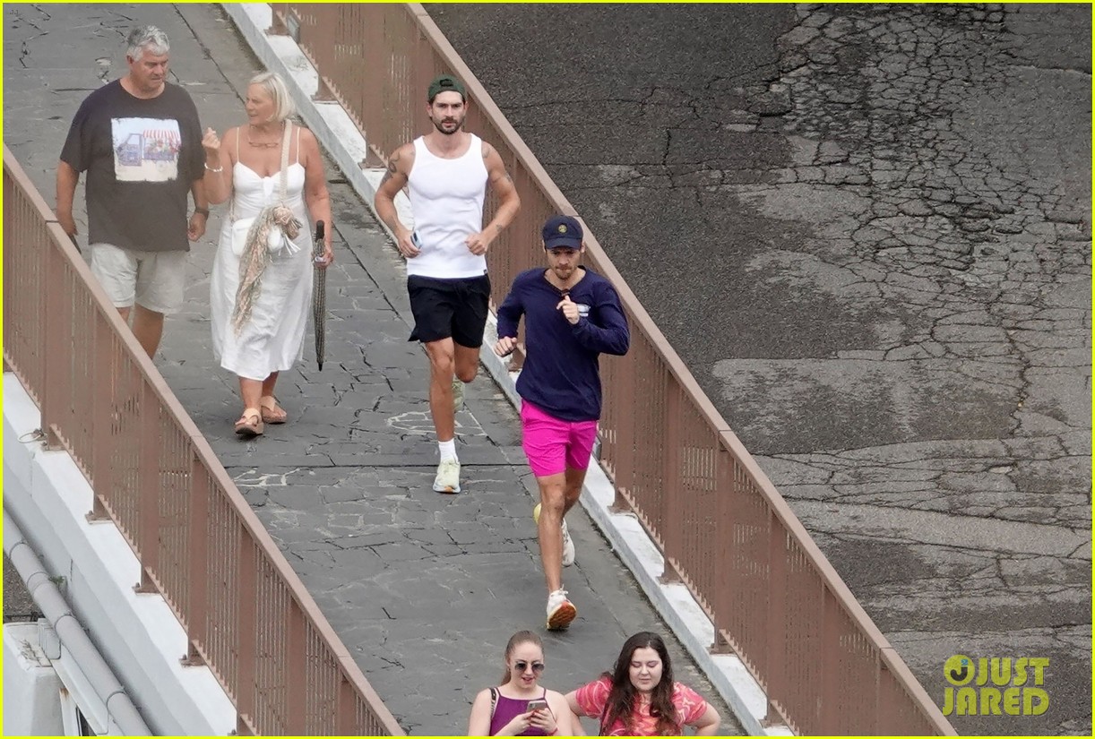 Harry Styles Spotted Jogging Around Italy with His Personal Trainer in ...