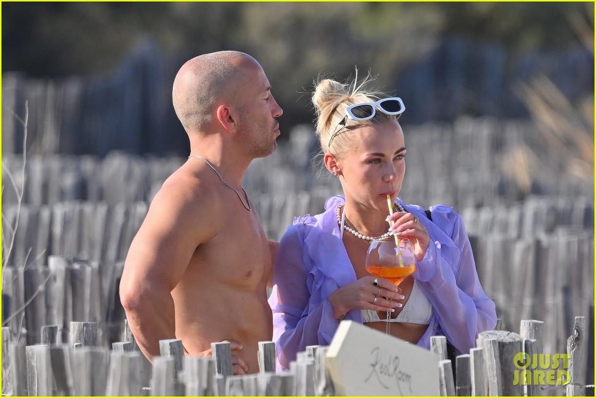 Selling Sunset's Jason Oppenheim Packs on PDA with Danika Tanya: Photo ...