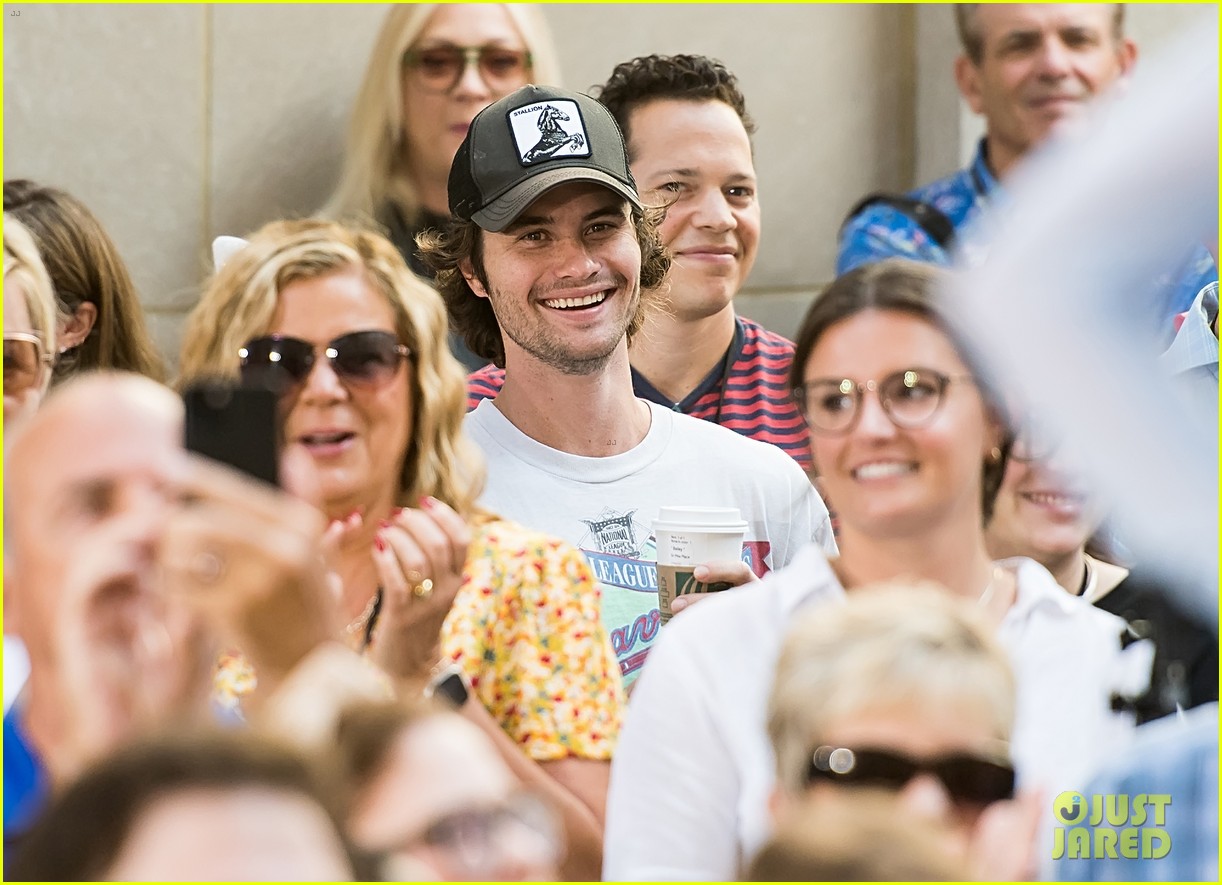Chase Stokes is Kelsea Ballerini's Biggest Fan in the Audience During ...