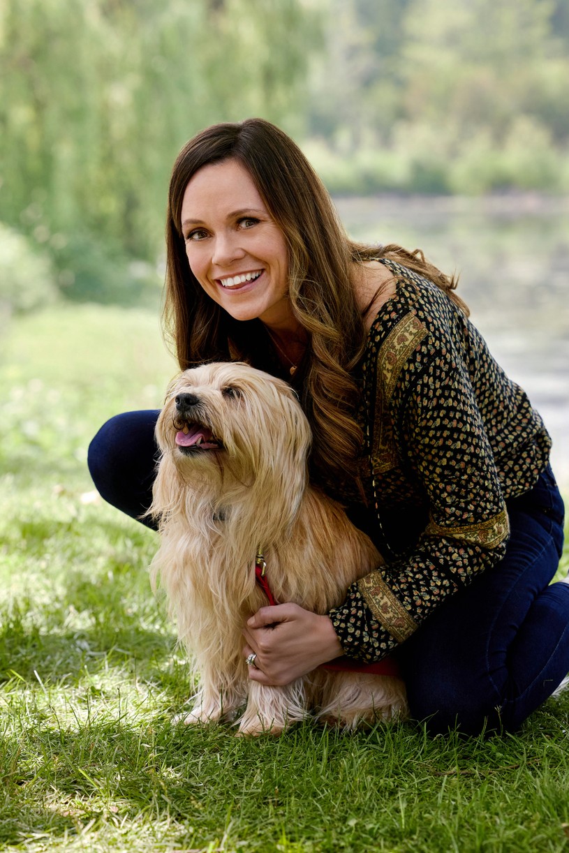 Rachel Boston Finds Love Again With Warren Christie & A Dog in Hallmark ...