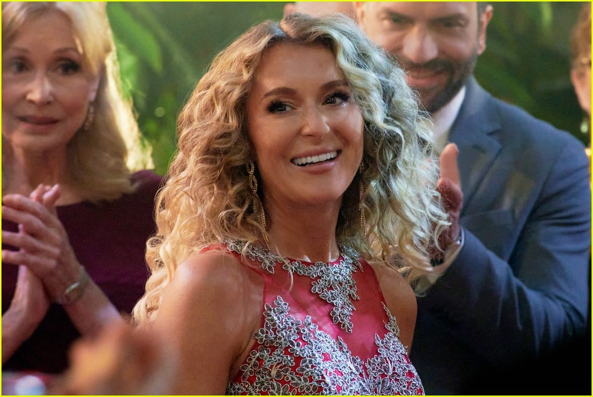 Alexa Vega And Demi Lovato