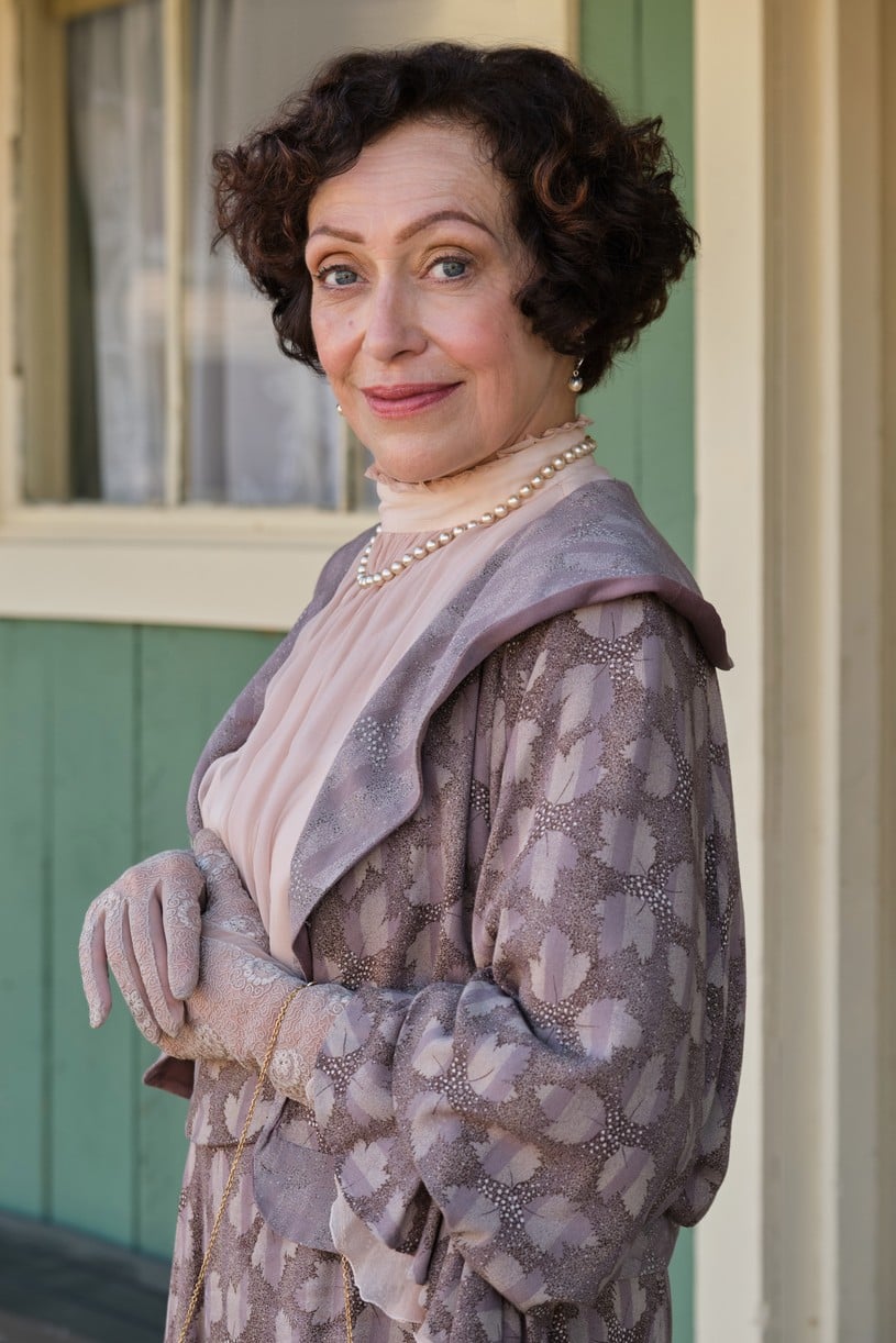 'When Calls The Heart' Celebrates 100 Episodes on Hallmark Channel ...