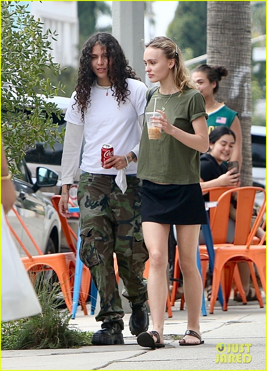 Lily-Rose Depp & Girlfriend 070 Shake Keep Close on Coffee Date in WeHo ...