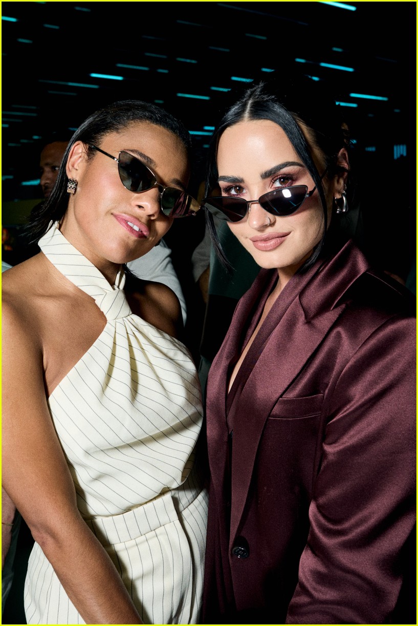 Ashley Graham Takes Fans Behind the Scenes of BOSS Runway Show in Milan ...