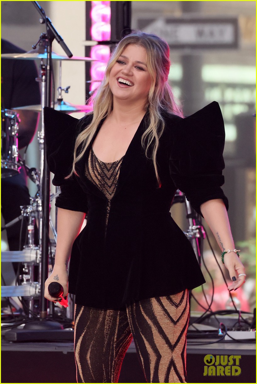 Photo: kelly clarkson todayshow 2023 05 | Photo 4970888 | Just Jared ...