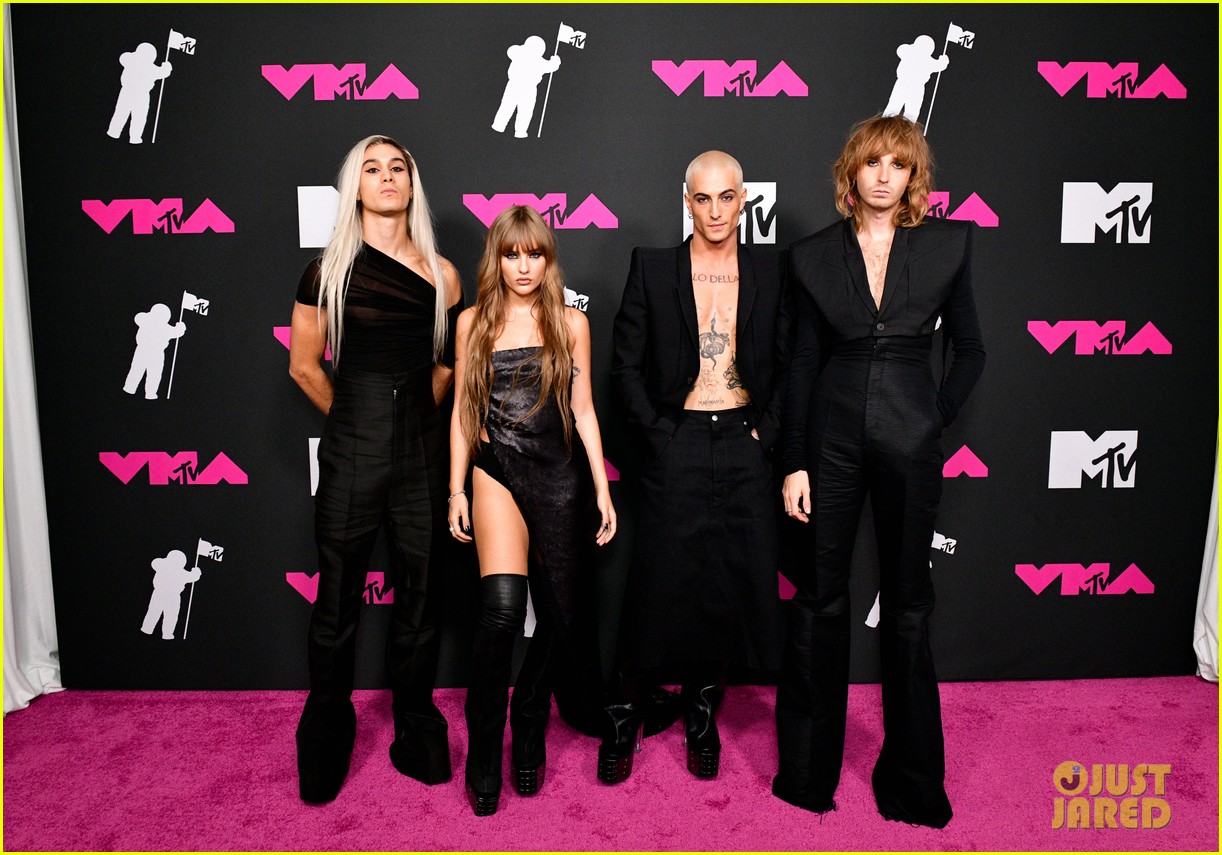Maneskin Rocks Black Outfits on MTV VMAs 2023 Red Carpet Ahead of Their ...