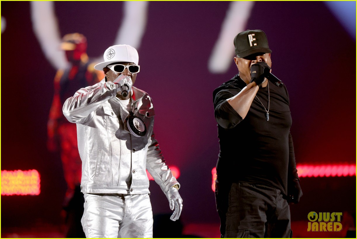 Public Enemy's Flavor Flav & Chuck D Reunite, Debut New Song Live at ...