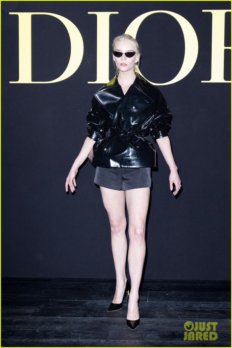 Robert Pattinson Joins Anya Taylor Joy, Maya Hawke, & More Stars at ...