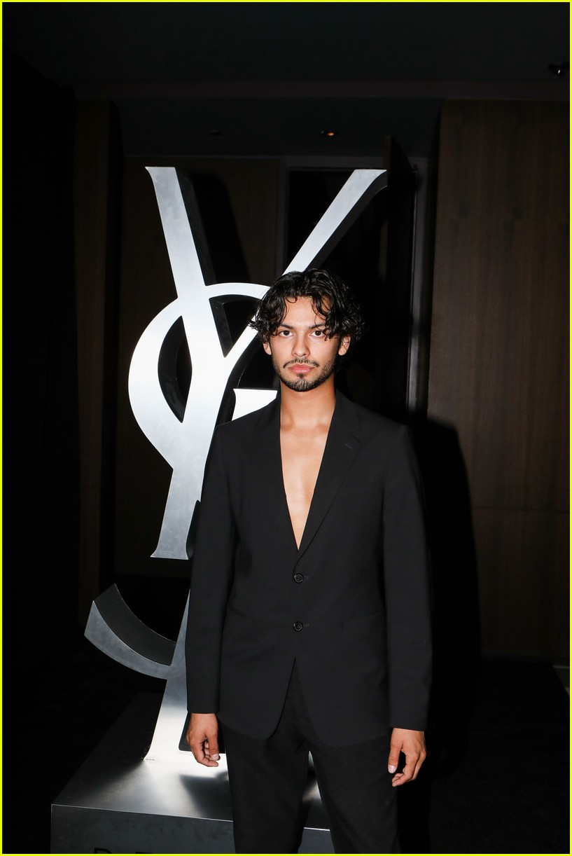 Austin Butler Jumpstarts New York Fashion Week With Star-Studded Event ...