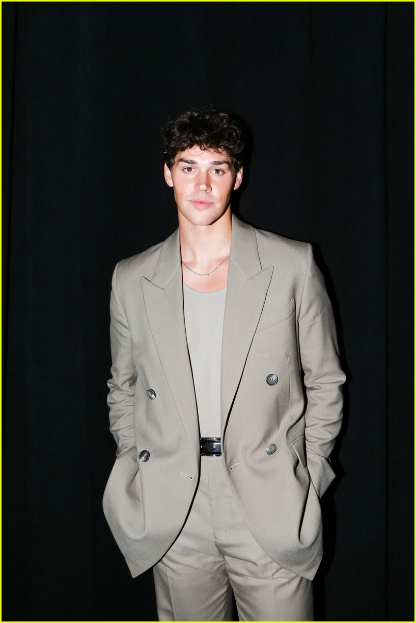 Austin Butler Jumpstarts New York Fashion Week With Star-Studded Event ...