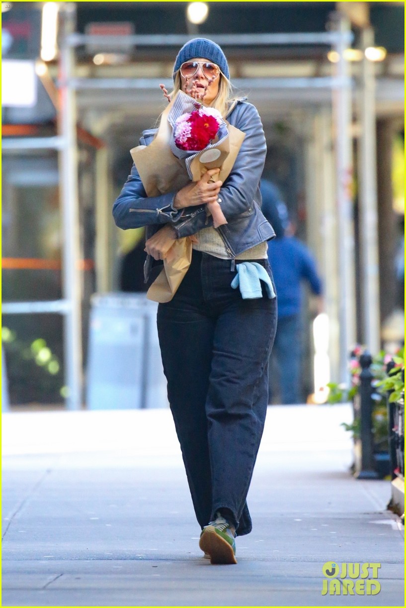 Bradley Cooper & Laura Dern Grab Lunch Together in NYC: Photo 4979418 ...