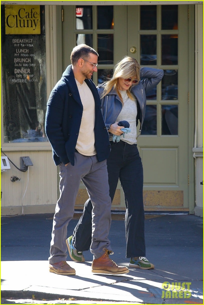 Bradley Cooper & Laura Dern Grab Lunch Together in NYC: Photo 4979421 ...