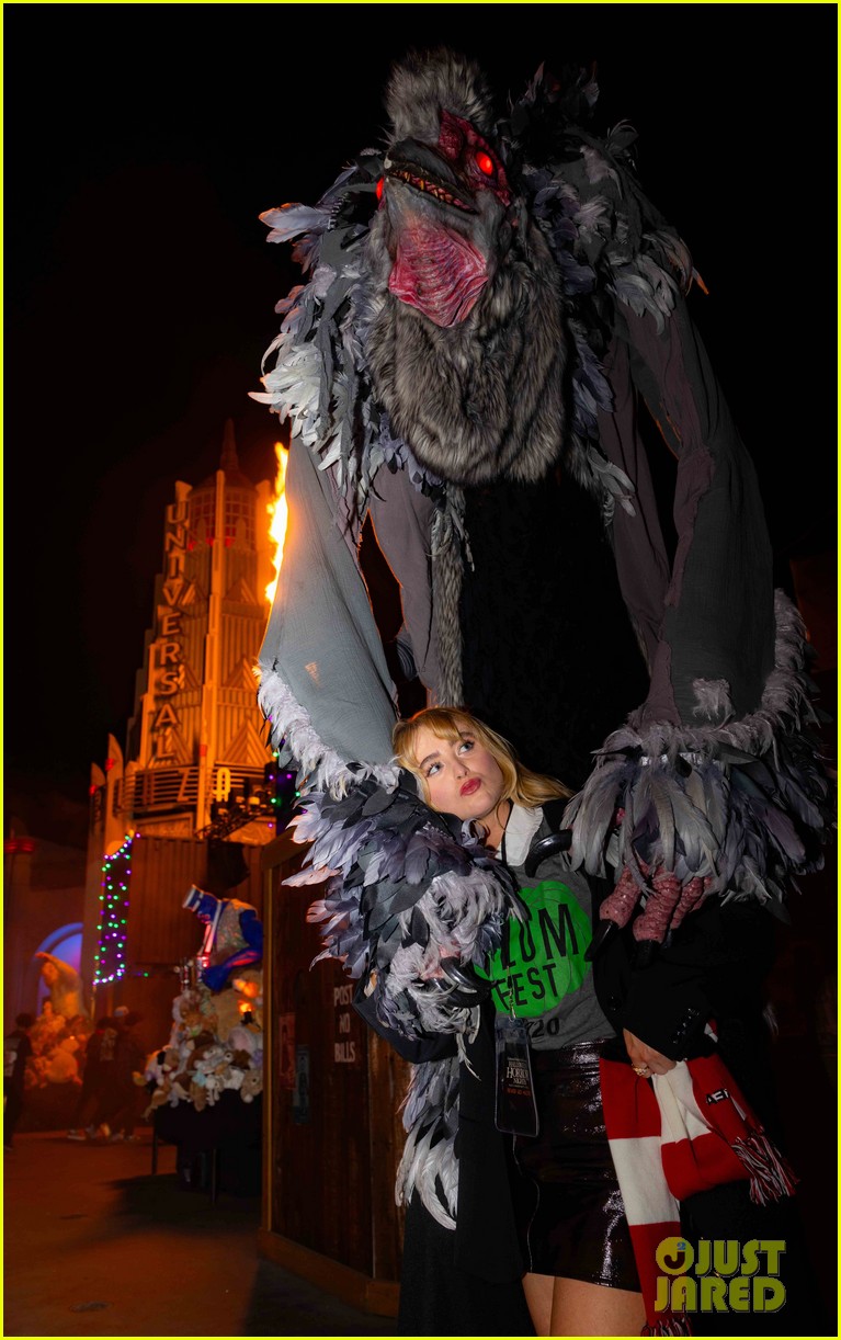 Billie Eilish & Colin Farrell Hit Halloween Horror Nights for Spooky ...