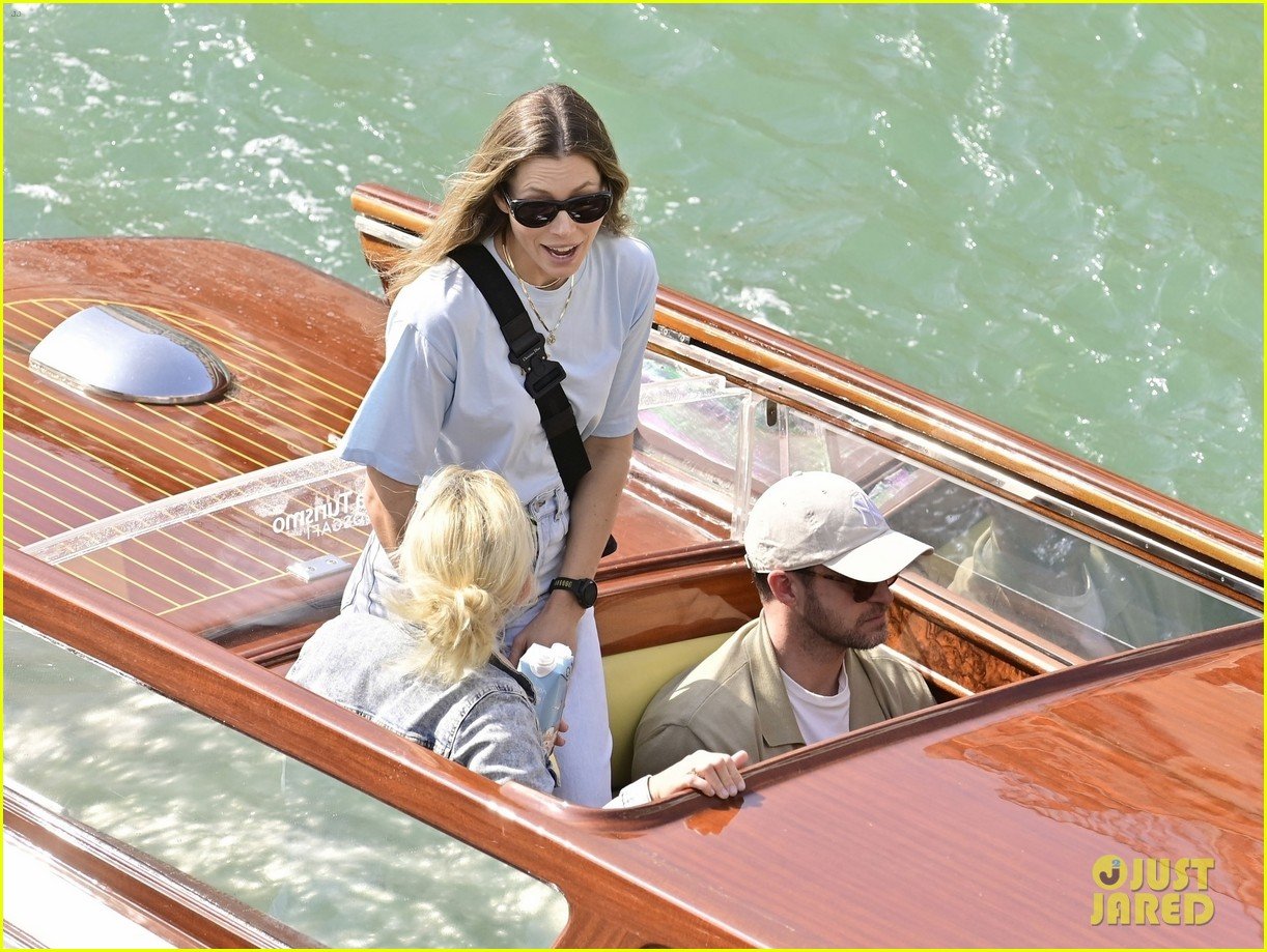 Photo: jessica biel justin timberlake boat 06 | Photo 4975245 | Just ...