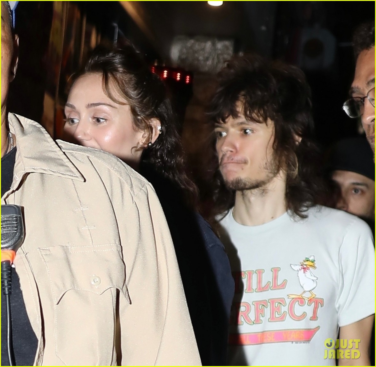 Miley Cyrus Supports Boyfriend Maxx Morando at His Band's LA Concert ...